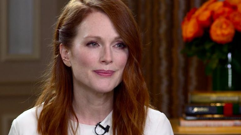 Julienne Davis Height, Weight, Measurements, Bra Size, Shoe Size