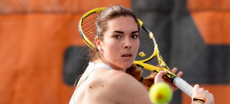 Eléonora Molinaro Height, Weight, Measurements, Bra Size, Shoe Size