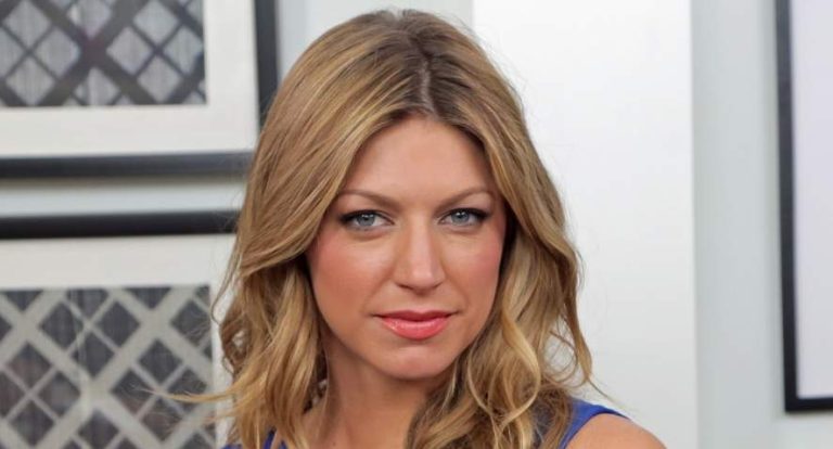 Jes Macallan Height, Weight, Measurements, Bra Size, Shoe Size