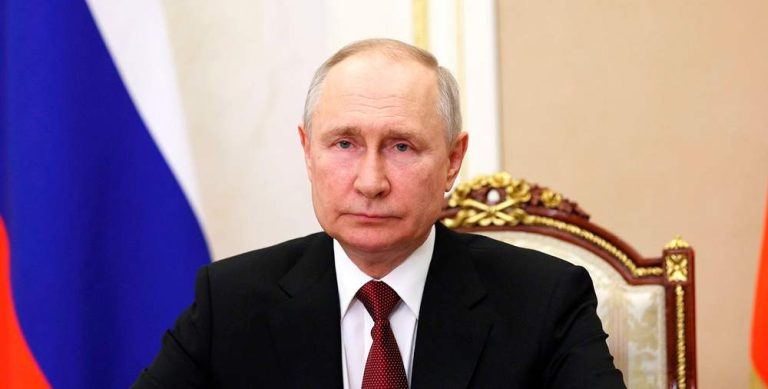 Vladimir Putin Height, Weight, Body Measurements, Shoe Size