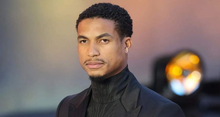 Greg Tarzan Davis Height, Weight, Body Measurements, Shoe Size