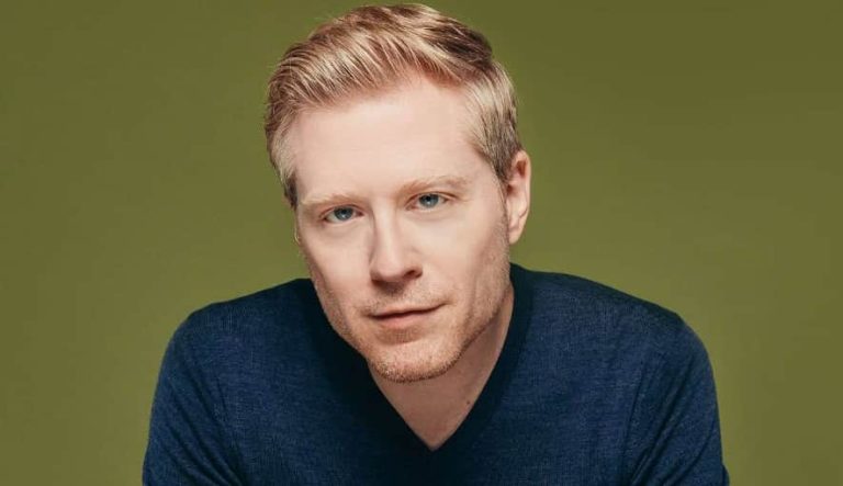 Anthony Rapp Height, Weight, Body Measurements, Shoe Size