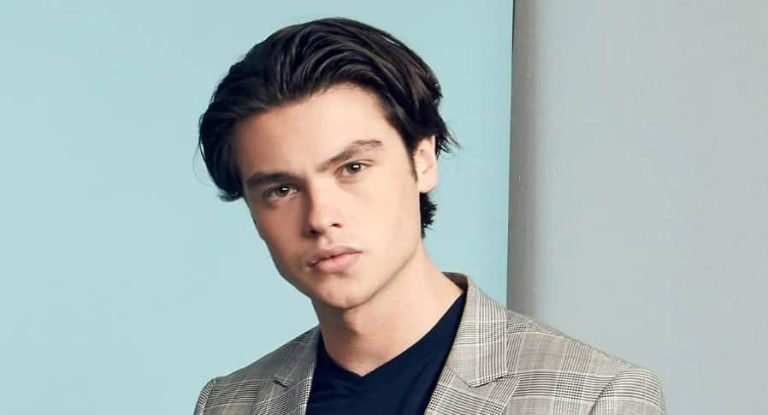 Felix Mallard Height, Weight, Body Measurements, Shoe Size