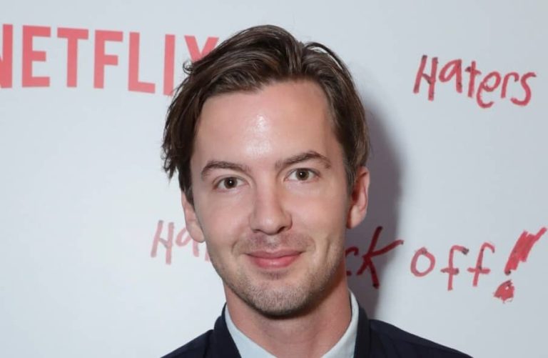 Erik Stocklin Height, Weight, Body Measurements, Shoe Size