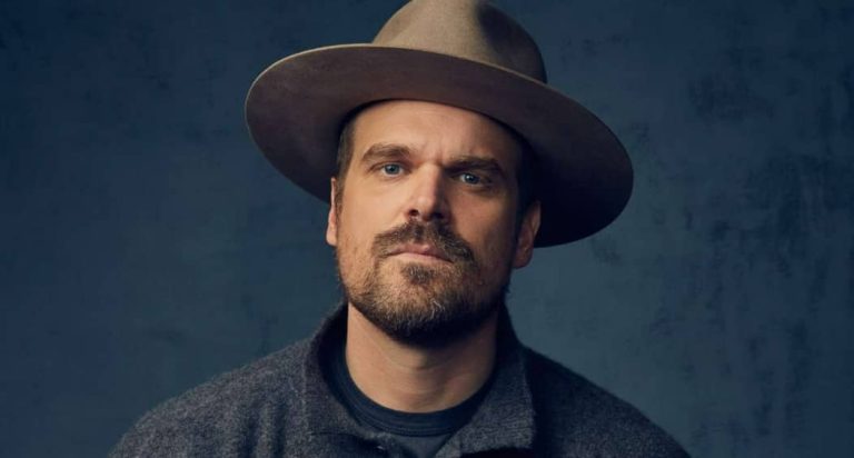 David DeLuise Height, Weight, Body Measurements, Shoe Size