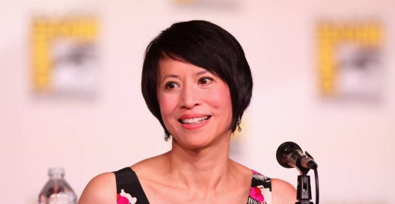 Lauren Tom Height, Weight, Measurements, Bra Size, Shoe Size