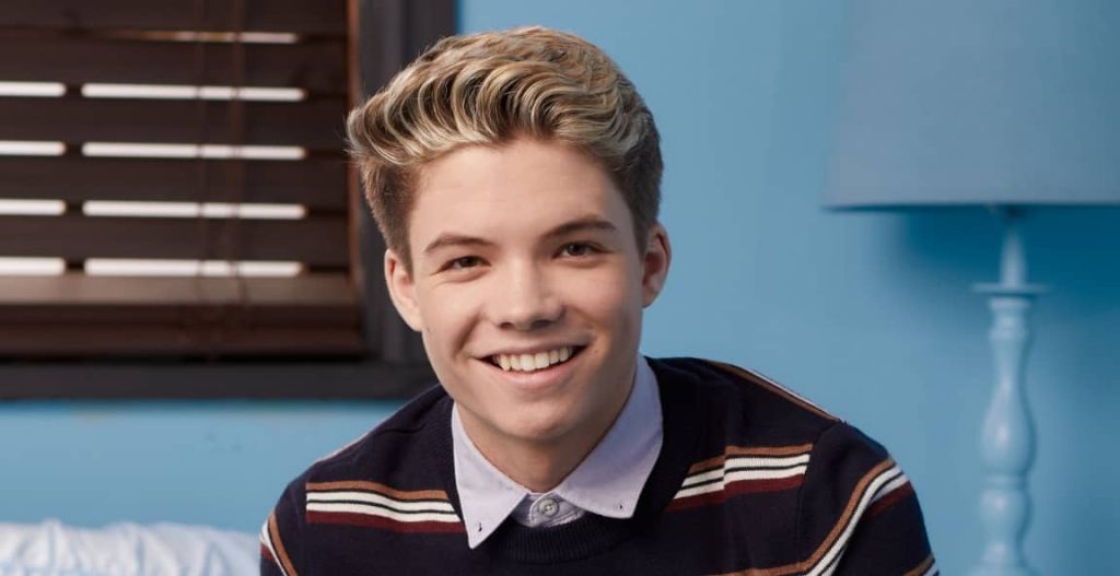 Connor Finnerty Height, Weight, Measurements, Shoe Size