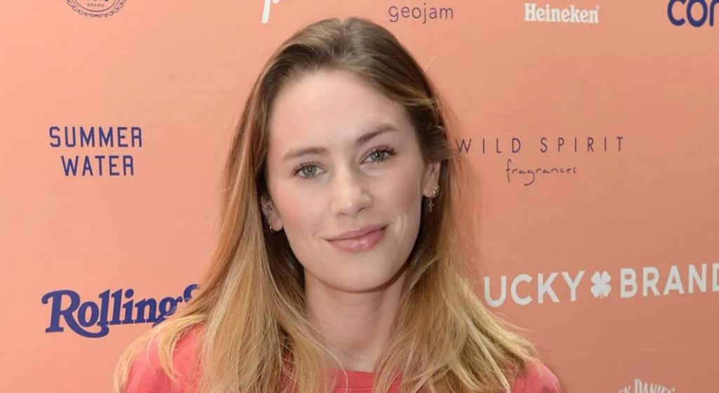 Dylan Penn Height, Weight, Measurements, Bra Size, Shoe Size