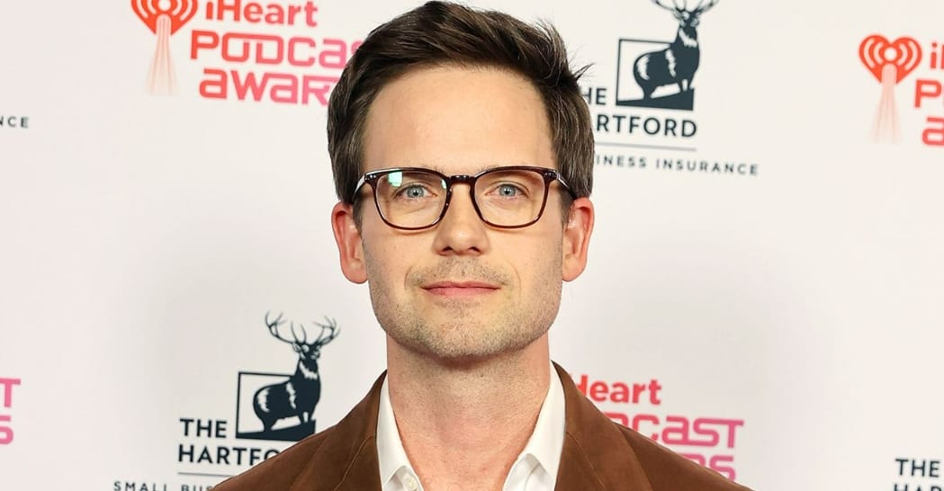 Patrick J. Adams Height, Weight, Measurements, Shoe Size